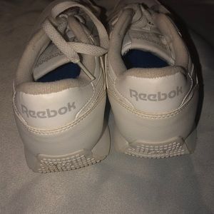 Reebok | Shoes | Reebok Memory Tech Sz 8 White | Poshmark